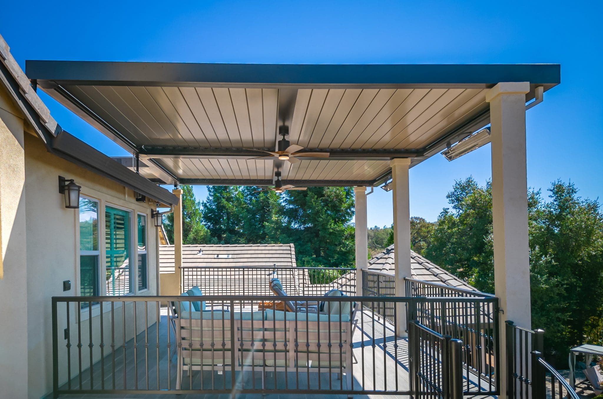 Motorized Pergola (3) - Air Vent Exteriors